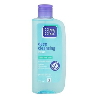 CLEAN & CLEAR CLEANSING LOTION SENSITIVE | British Chemist